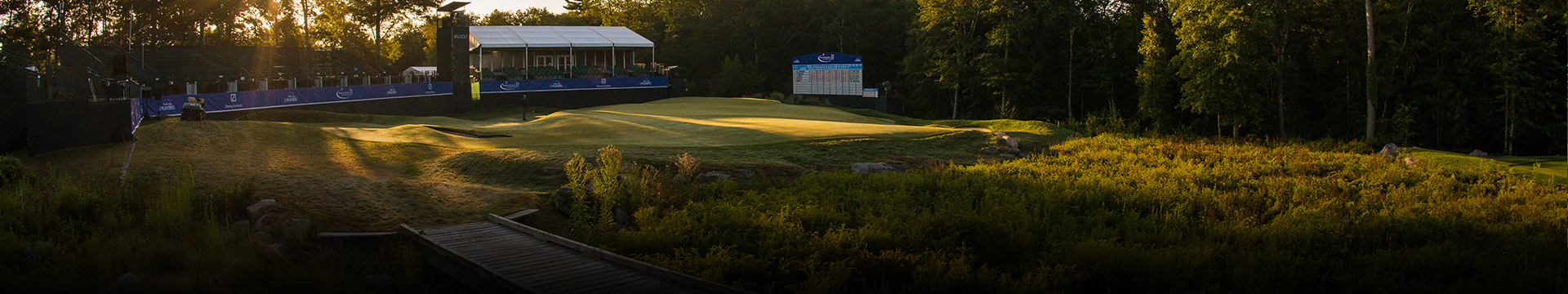 IP Hero Boston DBC 2015 Hole 18 Green Sunset TPC Boston ip-hero-boston-dbc-2015-hole-18-green-sunset-tpc-boston